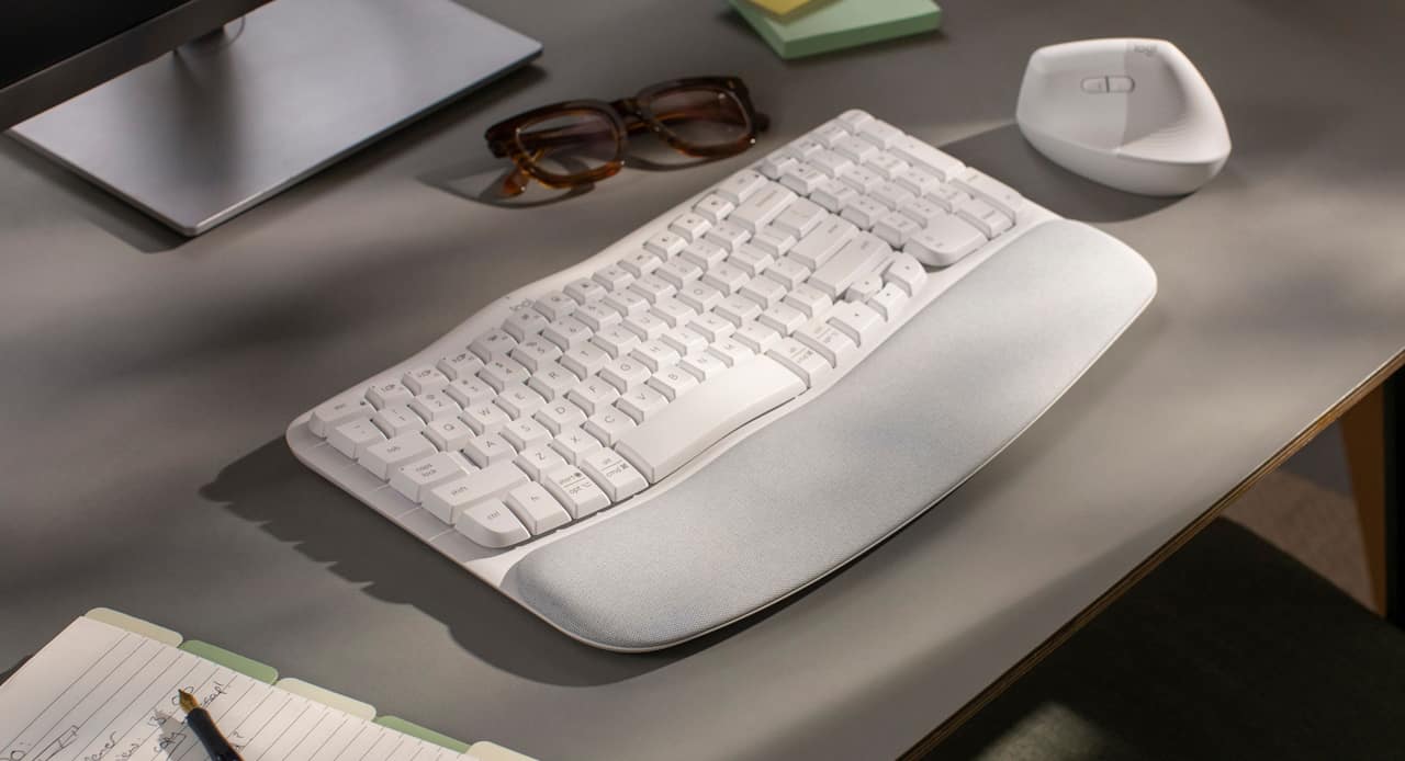 Uuden aallon naputtelua – arvostelussa Logitech Wave Keys - Tilt.fi